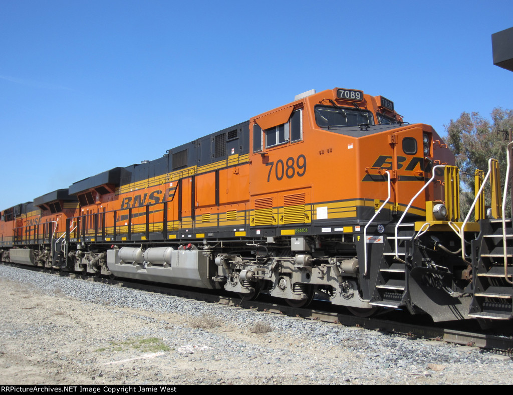 BNSF 7089